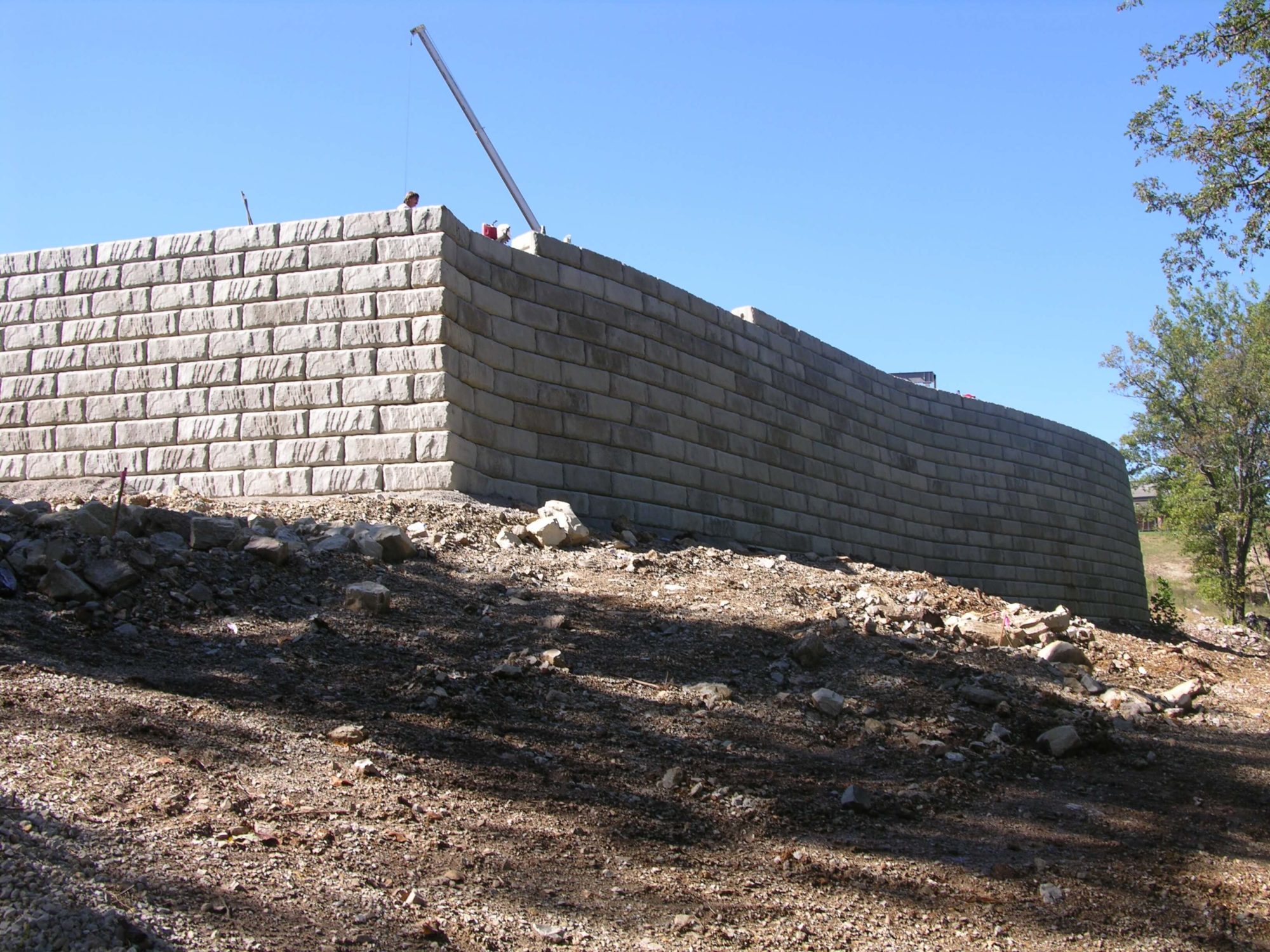 Redi-Rock Retaining Wall with Geo Grid during Installation4 - SI ...